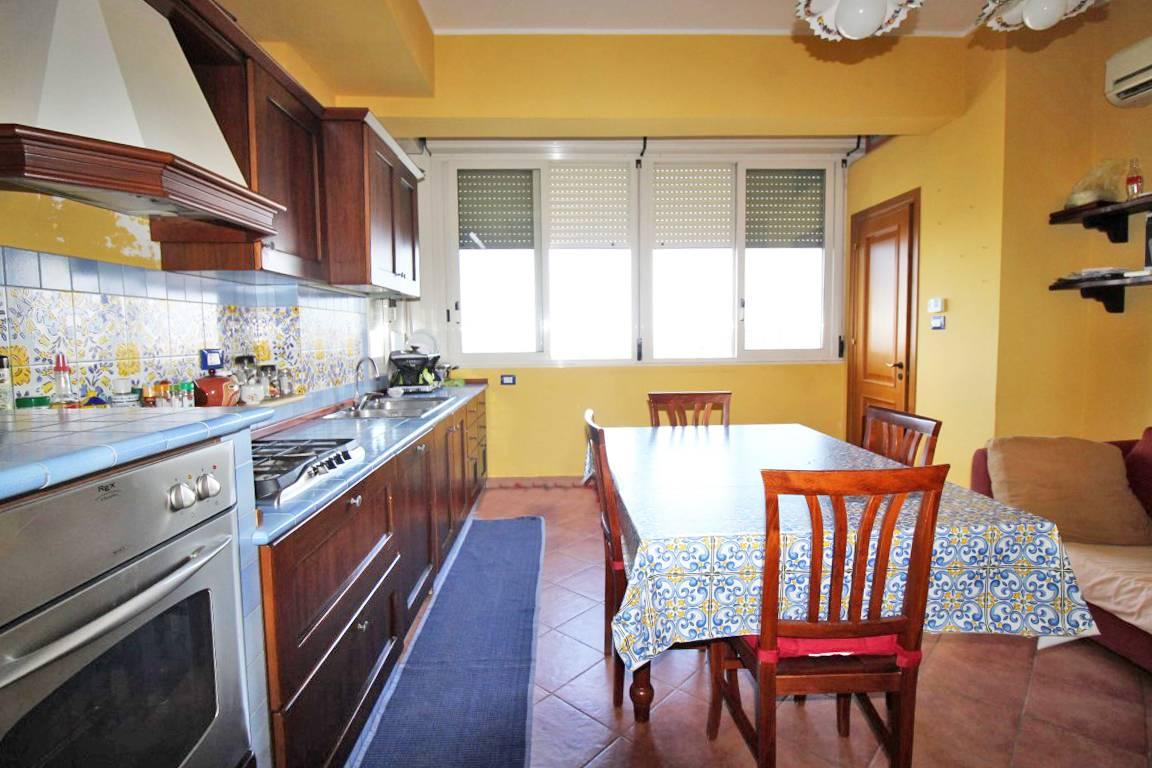 Appartamento in vendita a Palermo