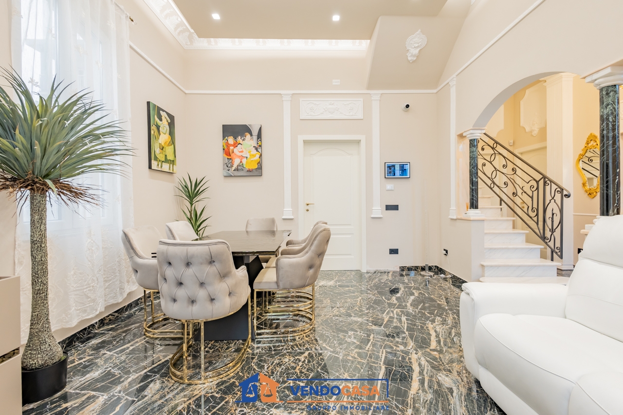 Villa in vendita a Massa