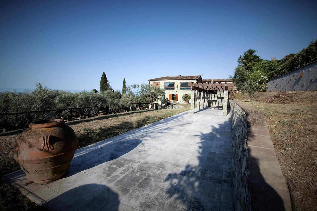 Villa in vendita a Massarosa