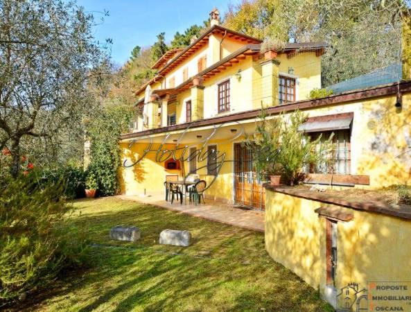 Villa in vendita a Camaiore