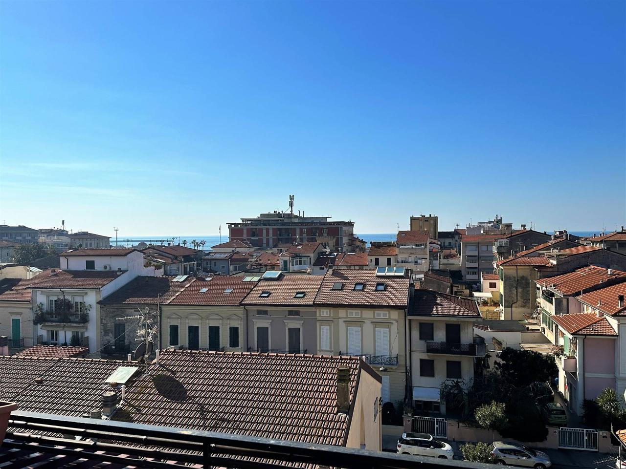 Appartamento in vendita a Viareggio