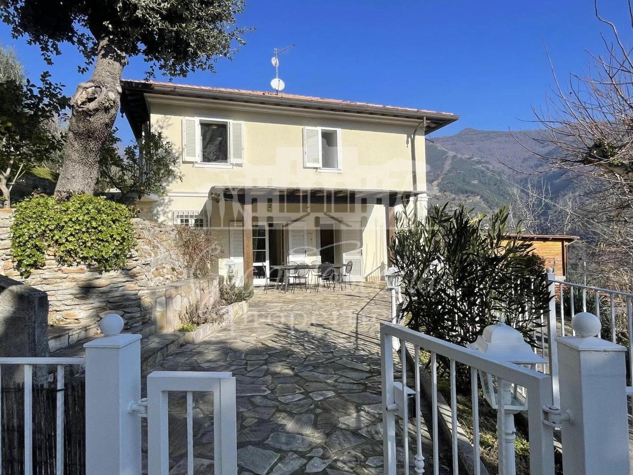 Villa in vendita a Pietrasanta