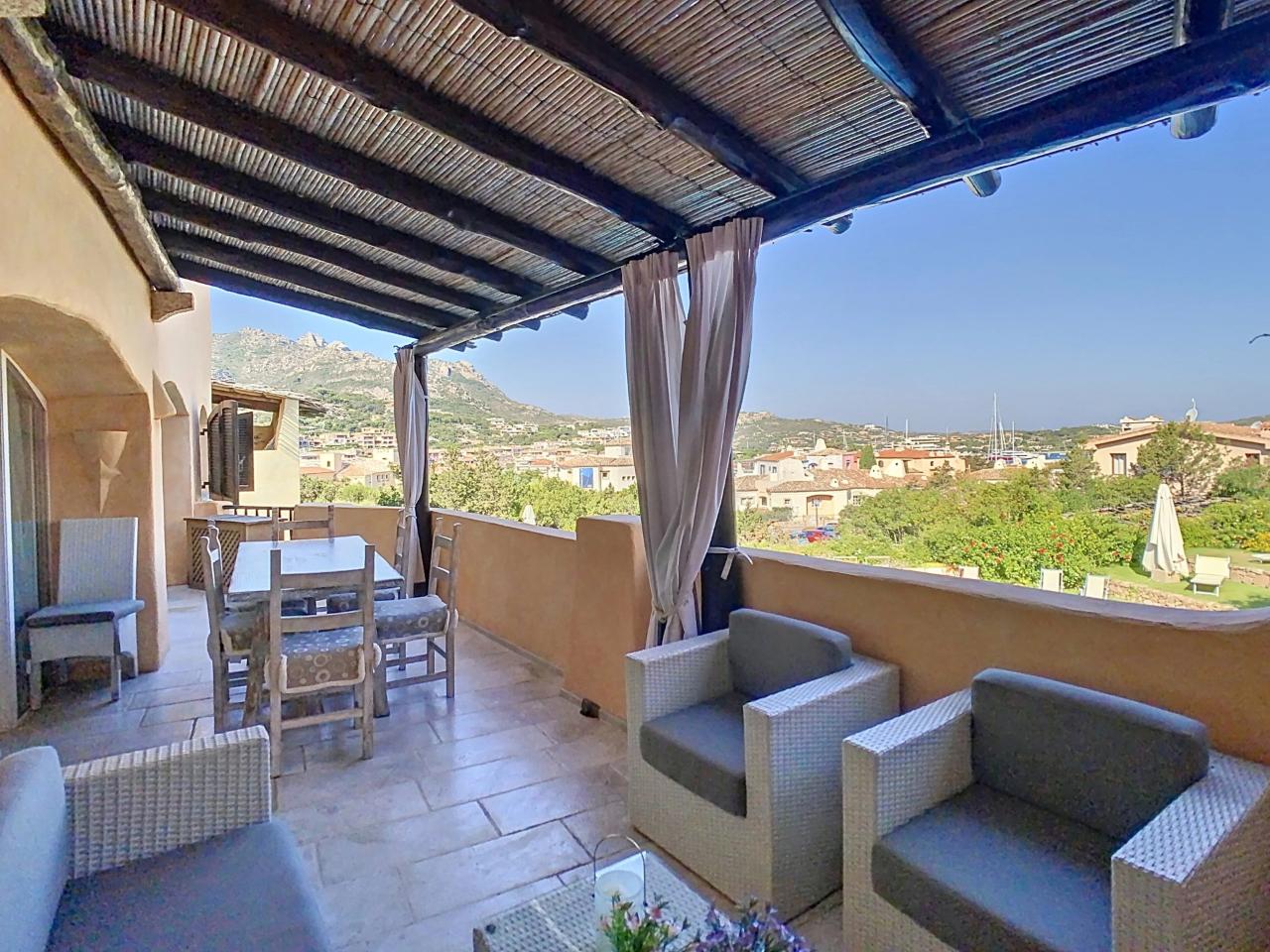 Appartamento in vendita a Arzachena