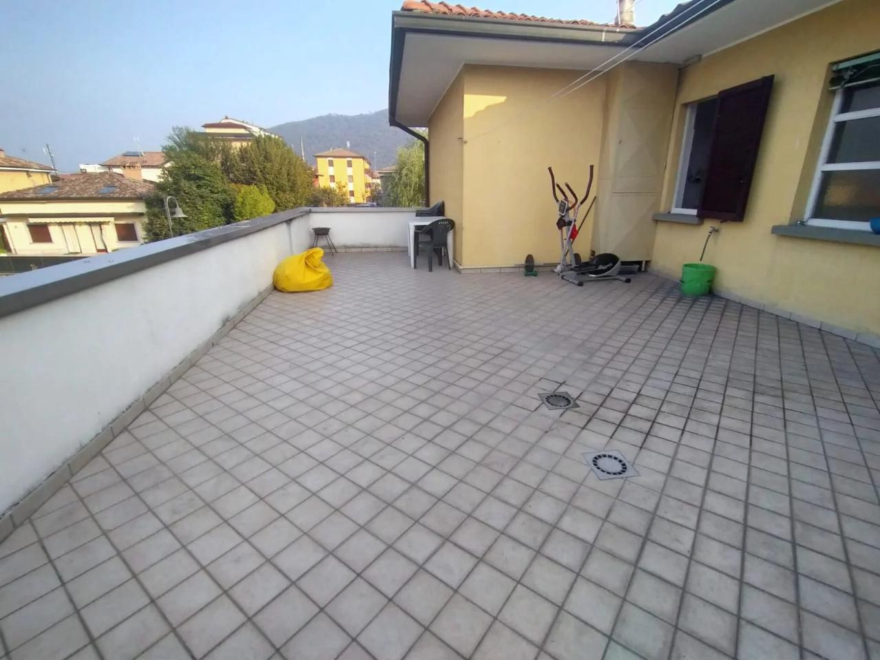 Attico in vendita a Paratico