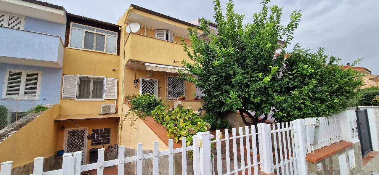 Villa a schiera in vendita a Olbia