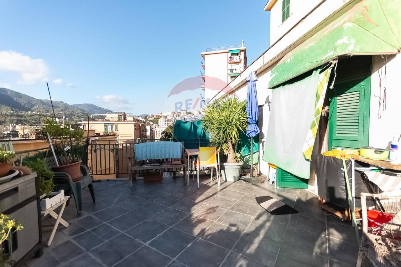 Casa indipendente in vendita a Genova