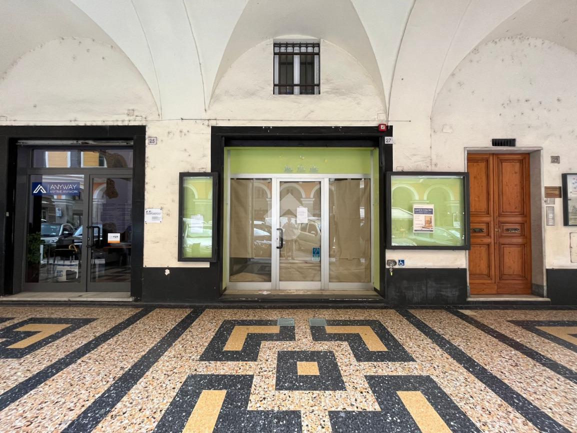 Negozio in affitto a Chiavari