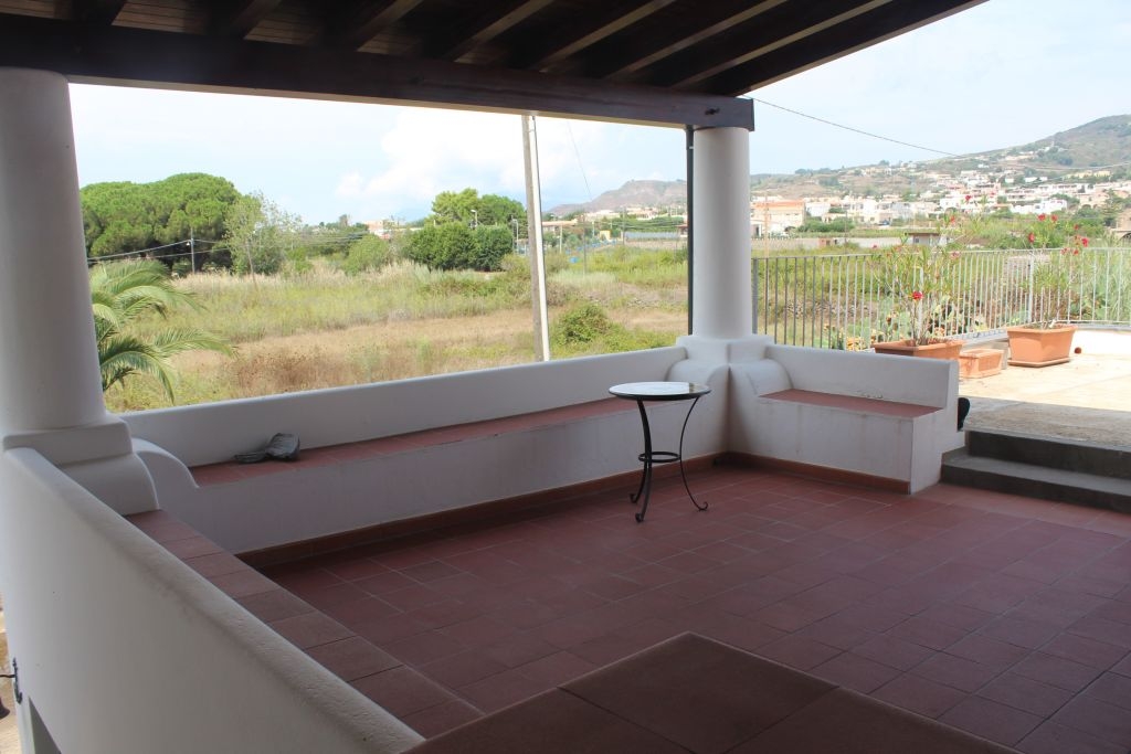 Villa bifamiliare in vendita a Lipari