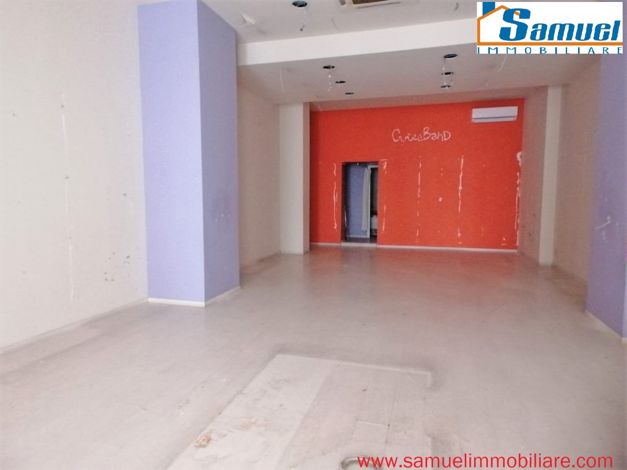 Negozio in vendita a Giarre