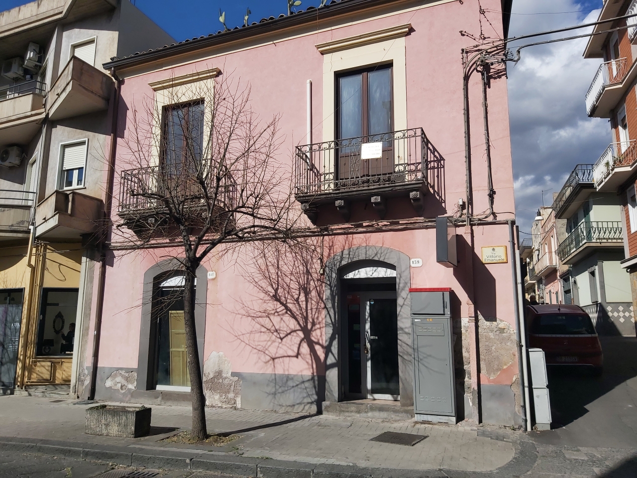 Negozio in vendita a Biancavilla