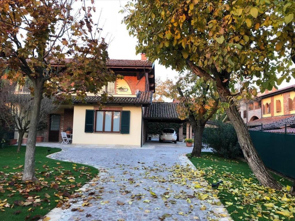 Villa bifamiliare in vendita a Vigolzone