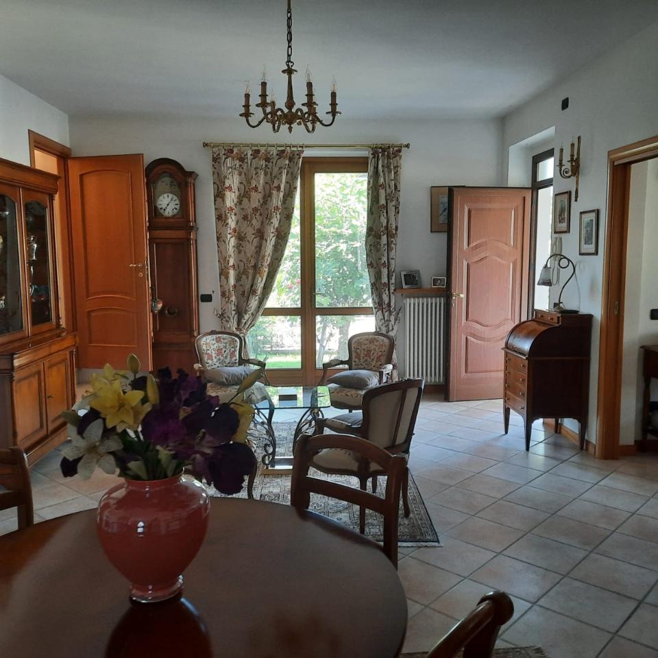 Villa bifamiliare in vendita a Vigolzone