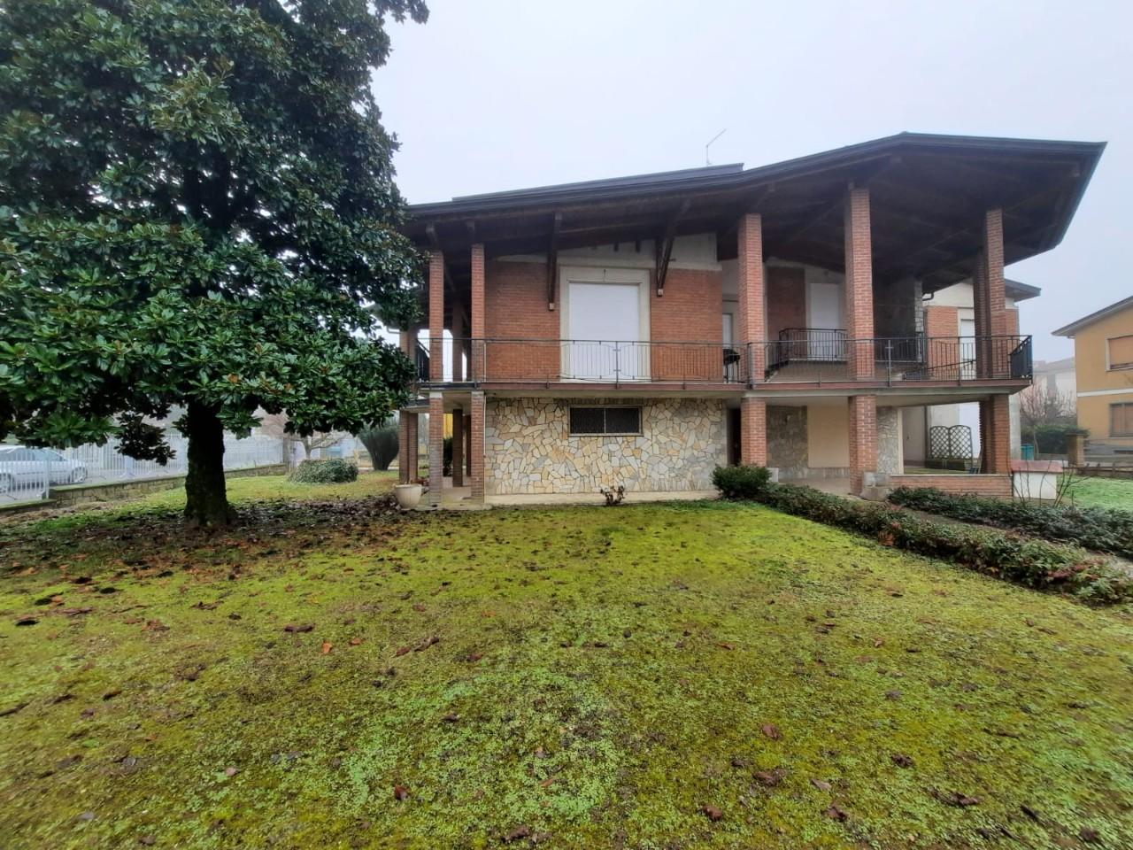 Villa bifamiliare in vendita a Vigolzone