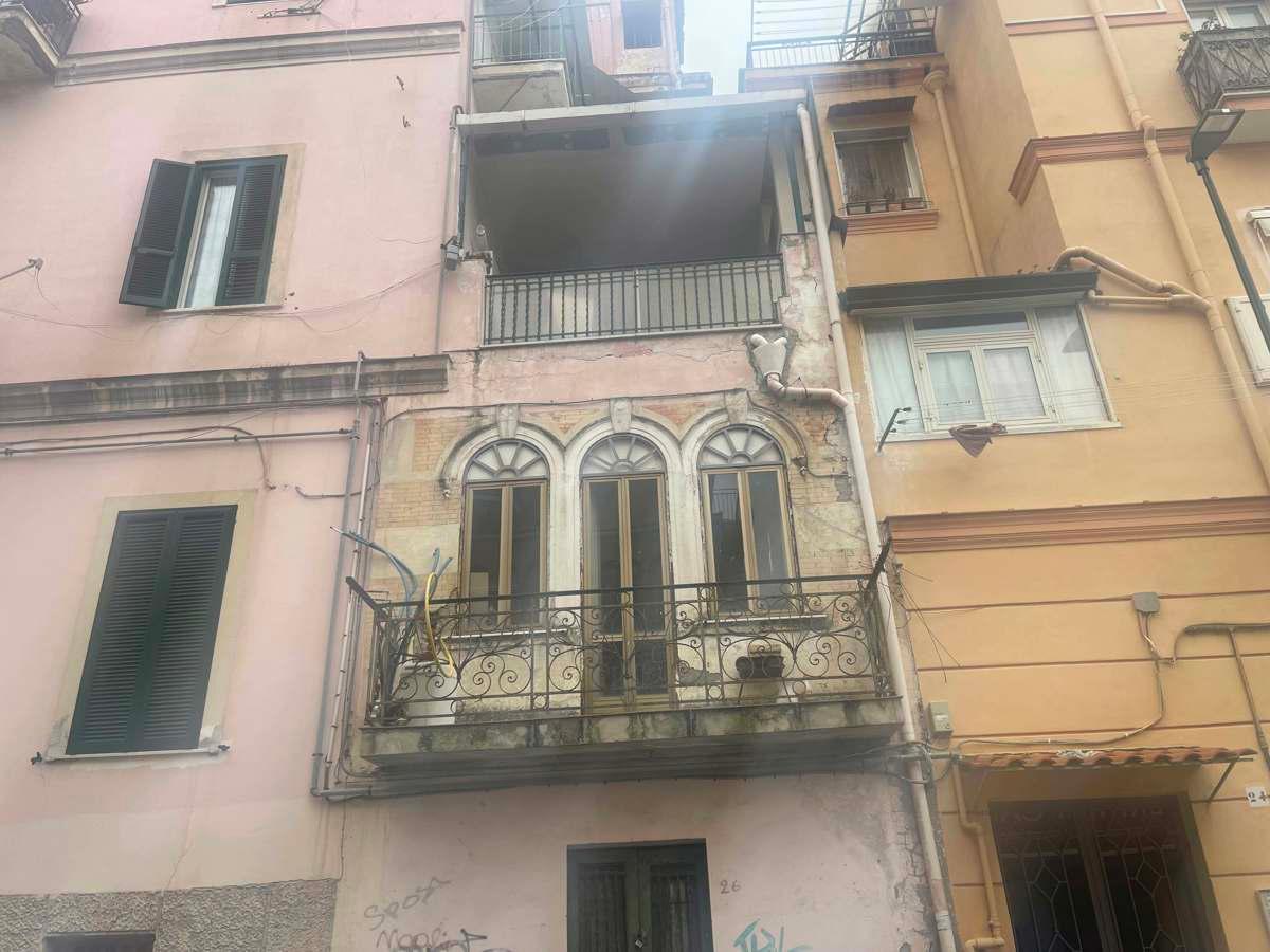 Bilocale in Via Silio Italico, Napoli