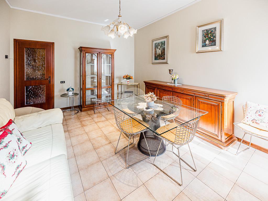 Casa indipendente in vendita a Sommacampagna