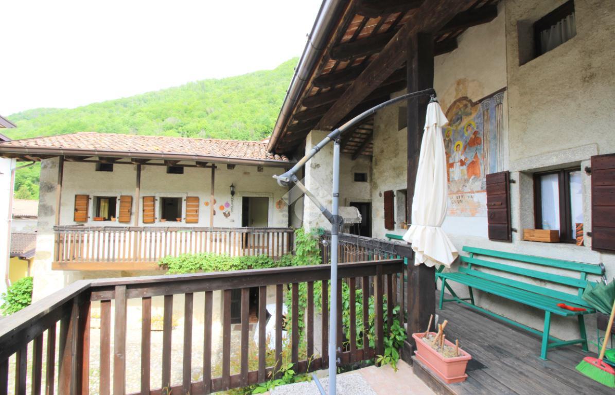 Villa in vendita a Drenchia