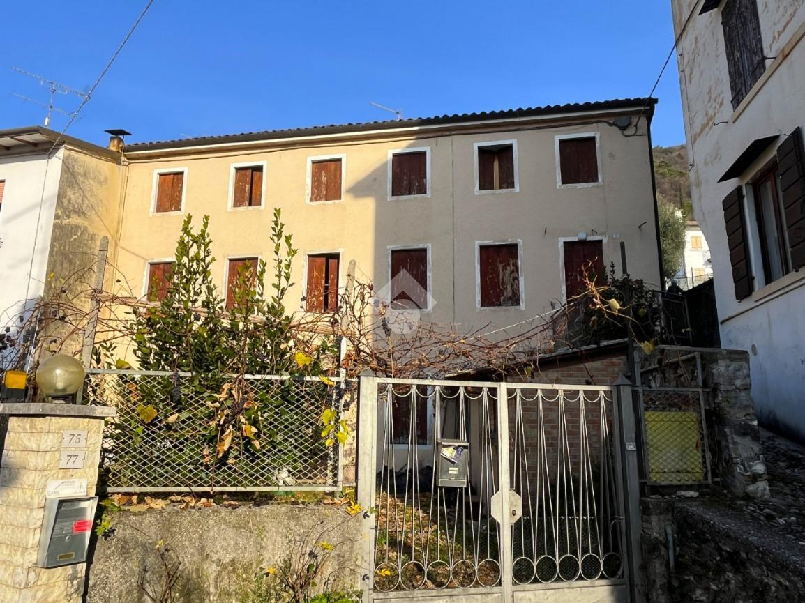 Casa indipendente in vendita a Valdobbiadene