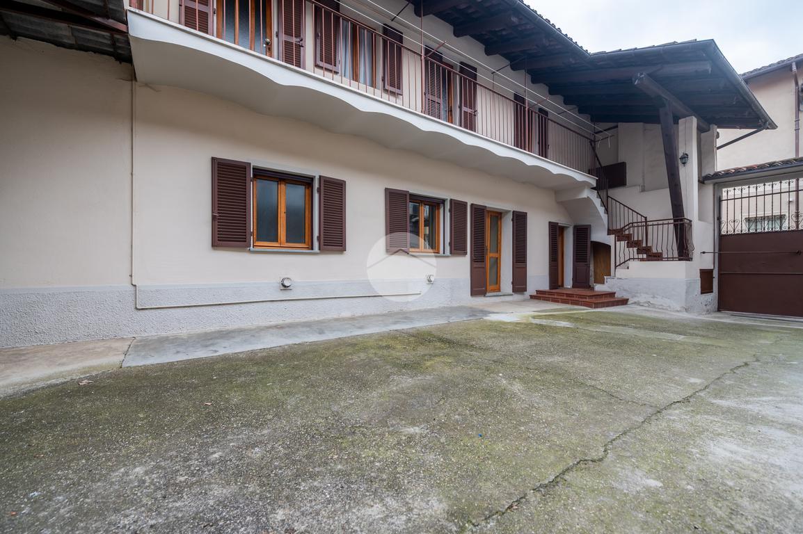 Casa indipendente in vendita a Cherasco