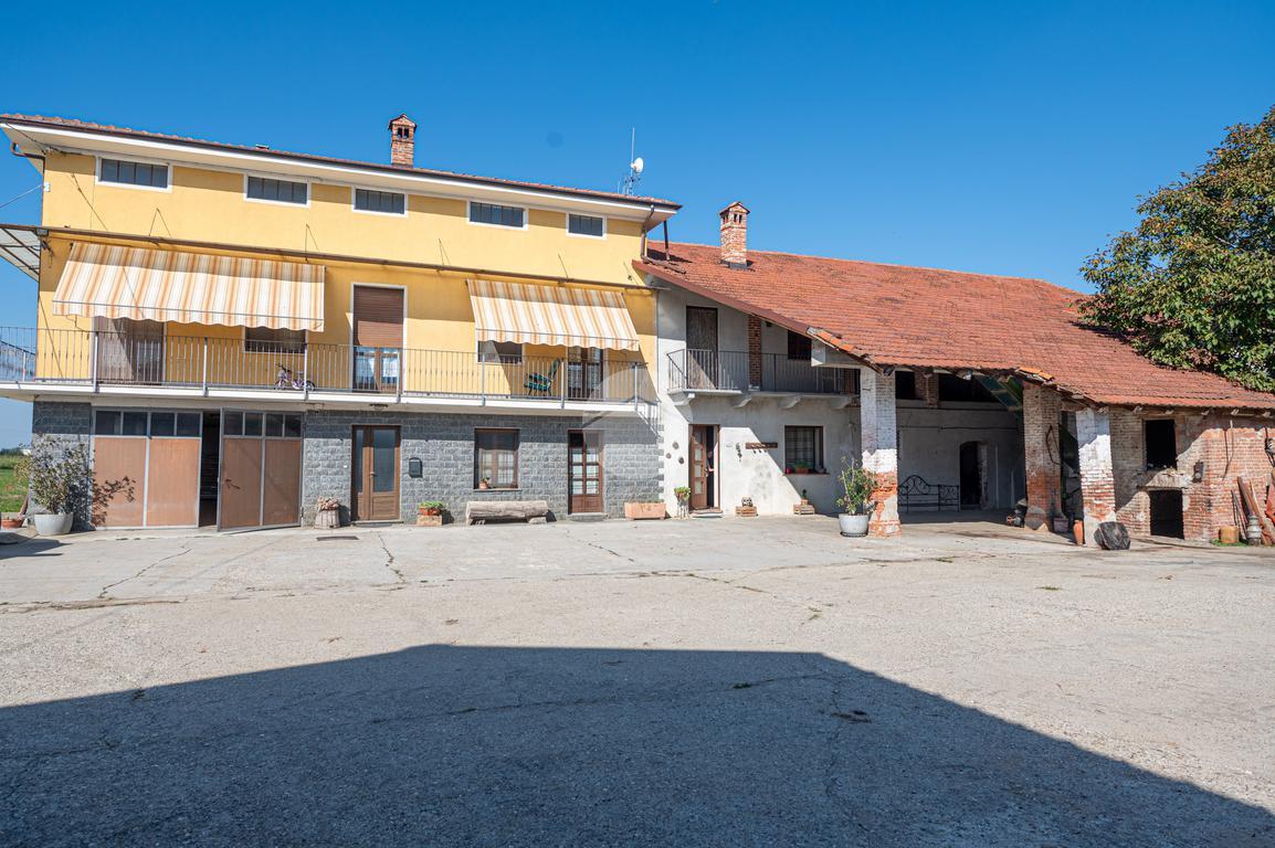 Casa indipendente in vendita a Cherasco