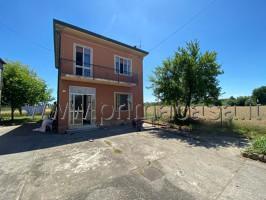 Casa indipendente in vendita a Legnago