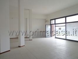 Negozio in vendita a Verona