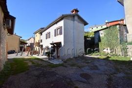 Casa indipendente in vendita a Cerro Veronese