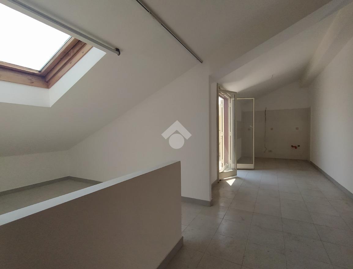 Appartamento in vendita a Nizza Di Sicilia