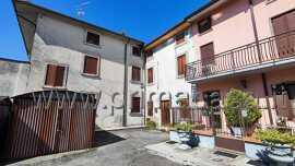 Casa indipendente in vendita a Villafranca Di Verona