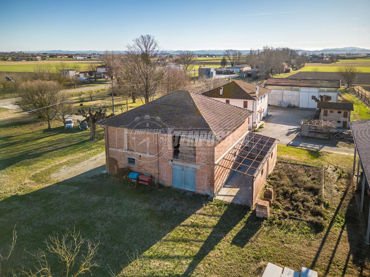 Rustico in vendita a Medicina