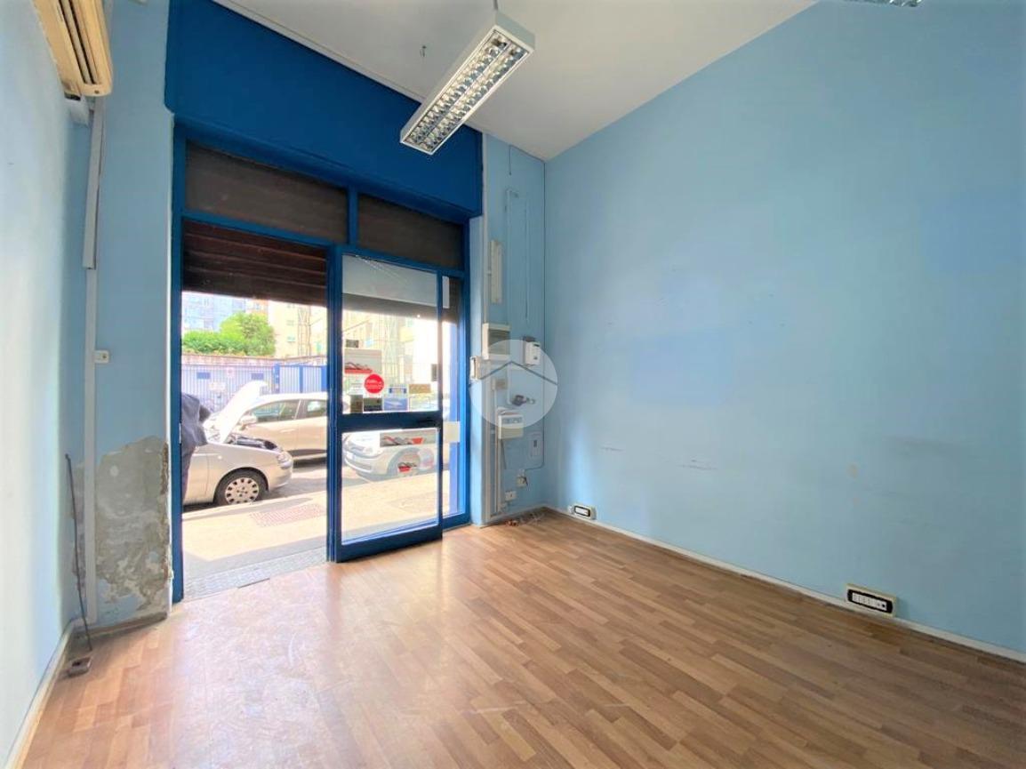 Negozio in vendita a Napoli
