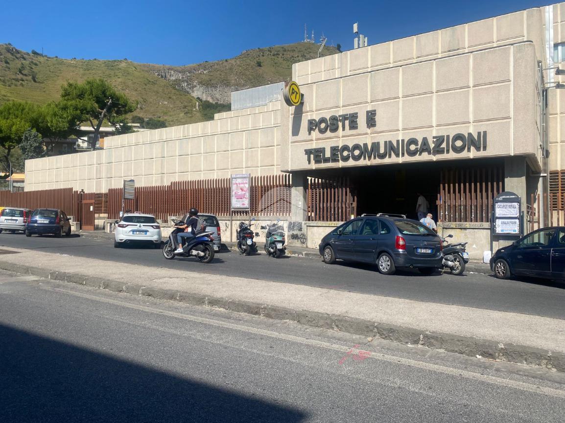 Negozio in vendita a Napoli