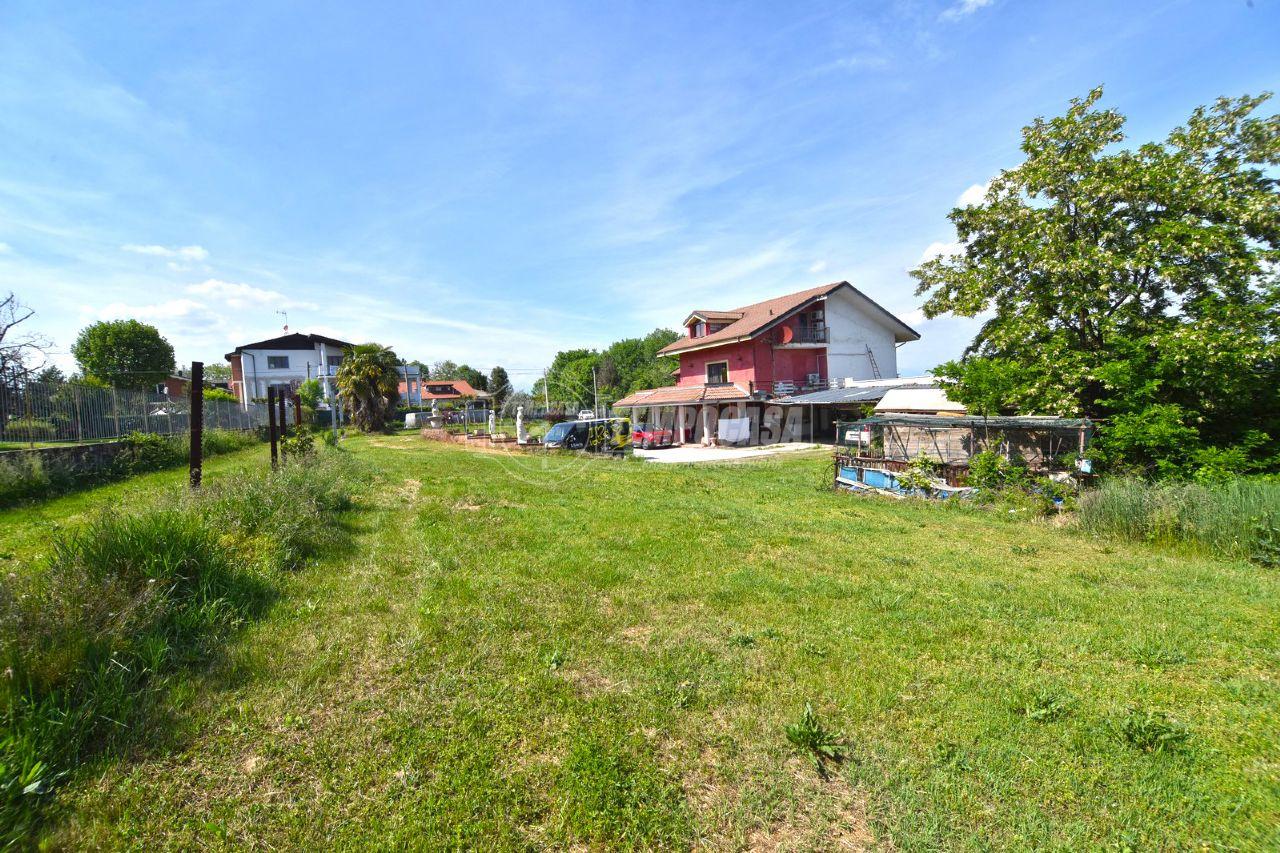 Rustico in vendita a Volpiano