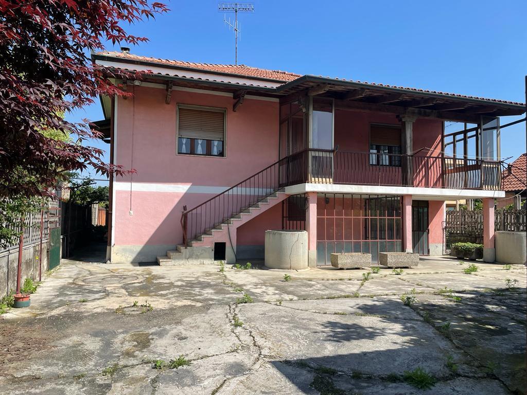Casa indipendente in vendita a Chivasso