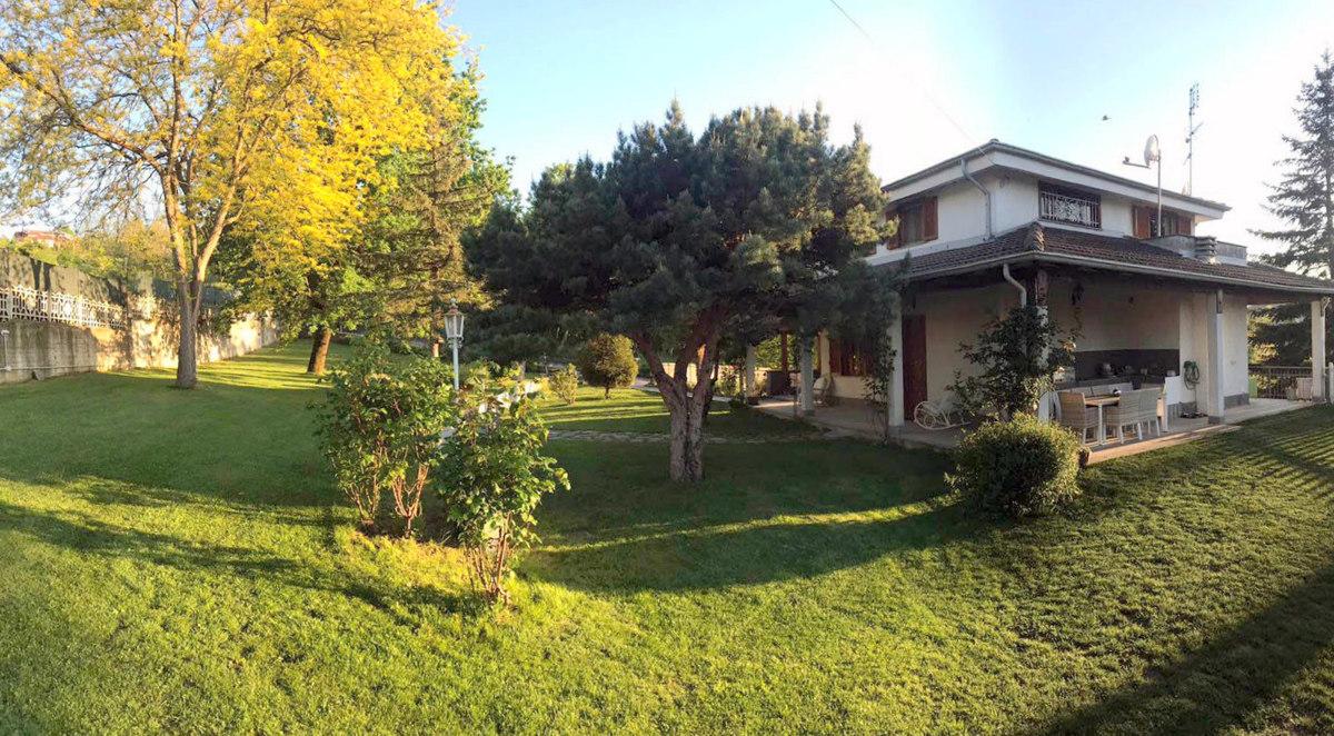Villa in vendita a Lauriano
