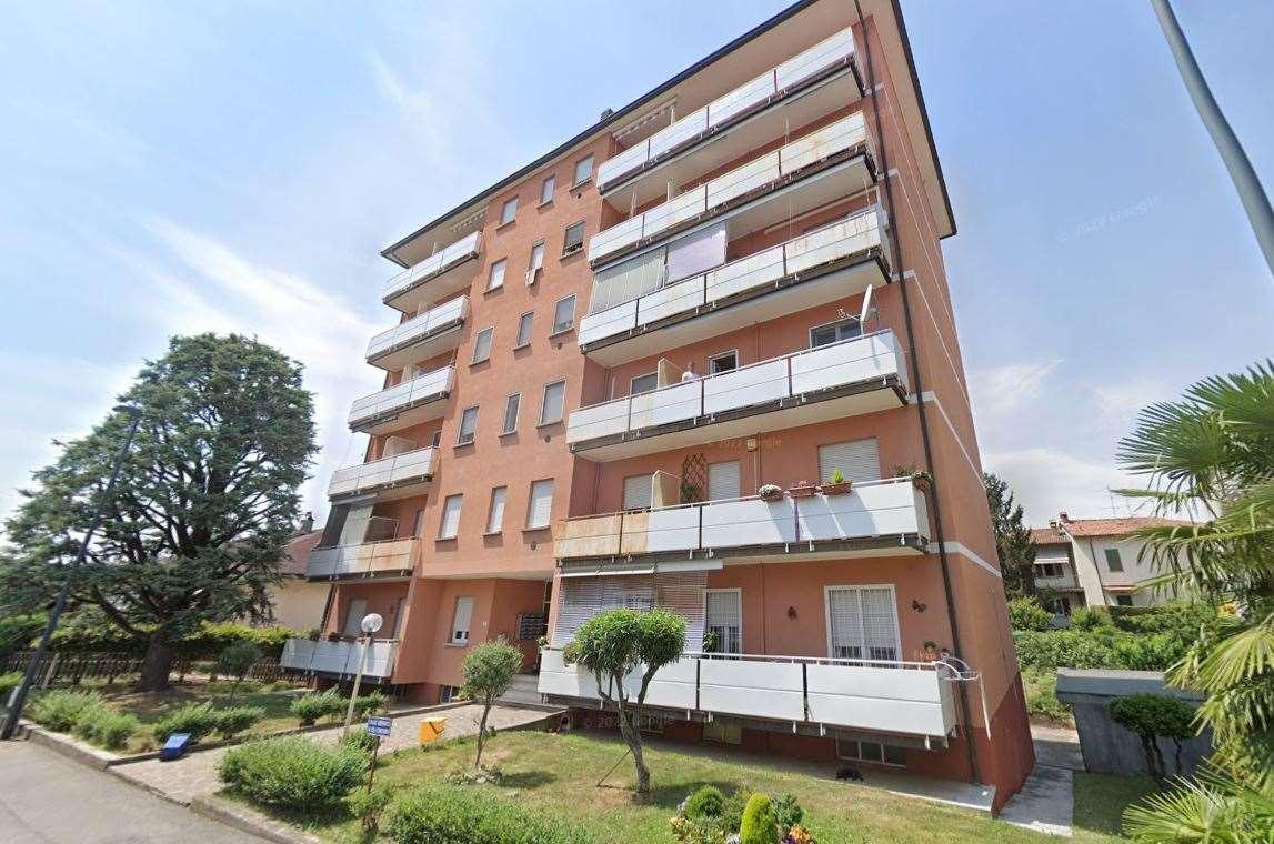 Appartamento in vendita a Lomagna