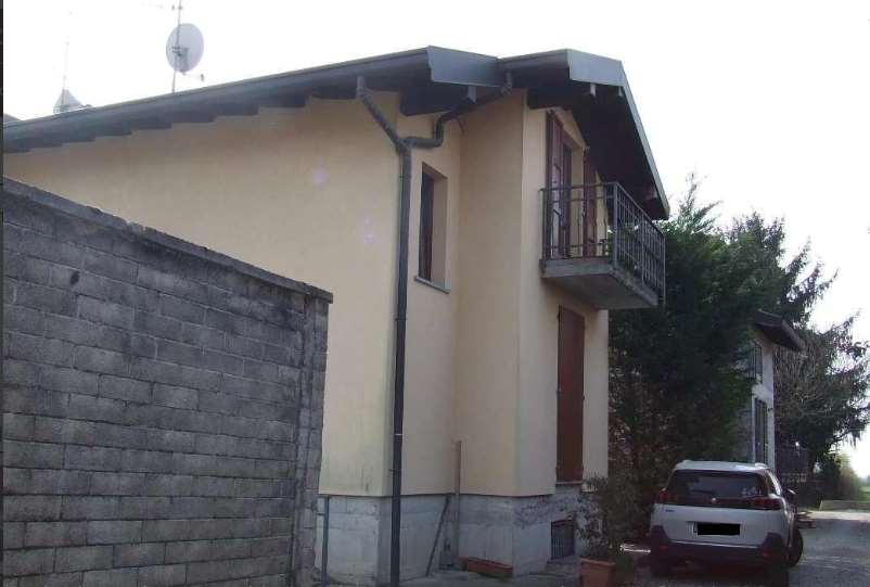 Porzione di casa in vendita a Limido Comasco