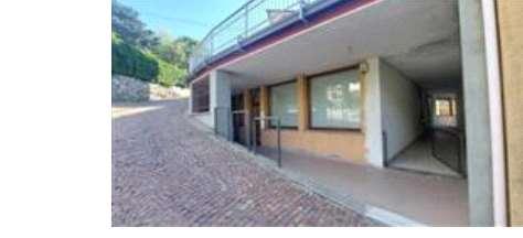 Negozio in vendita a Teglio