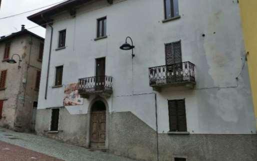 Appartamento in vendita a Taceno