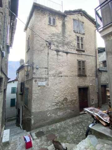 Appartamento in vendita a Premana