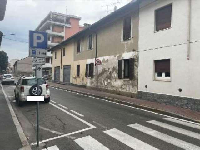 Appartamento in vendita a Caronno Pertusella