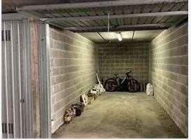 Garage - Posto auto in vendita a Villasanta