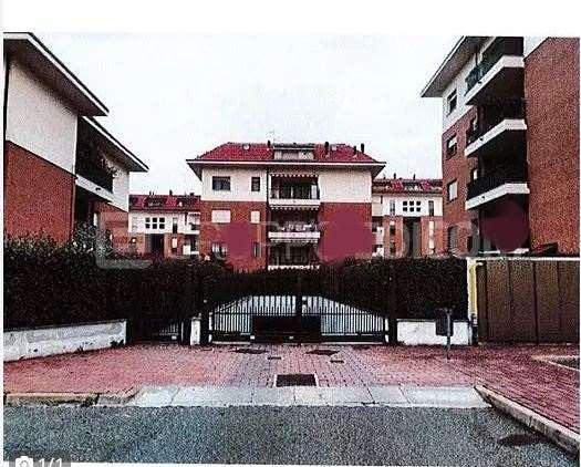 Garage - Posto auto in vendita a Limbiate