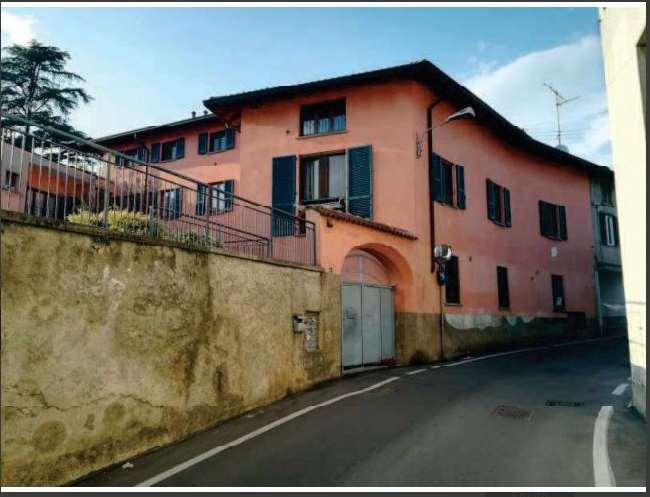 Appartamento in vendita a Bregnano