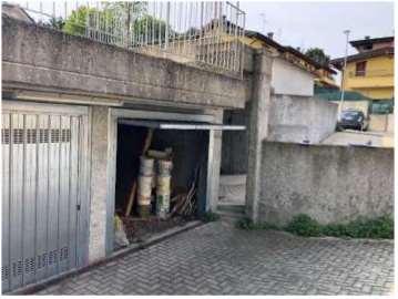 Garage - Posto auto in vendita a Fino Mornasco