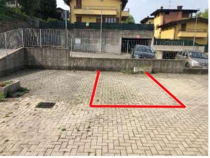 Posto auto in vendita a Fino Mornasco