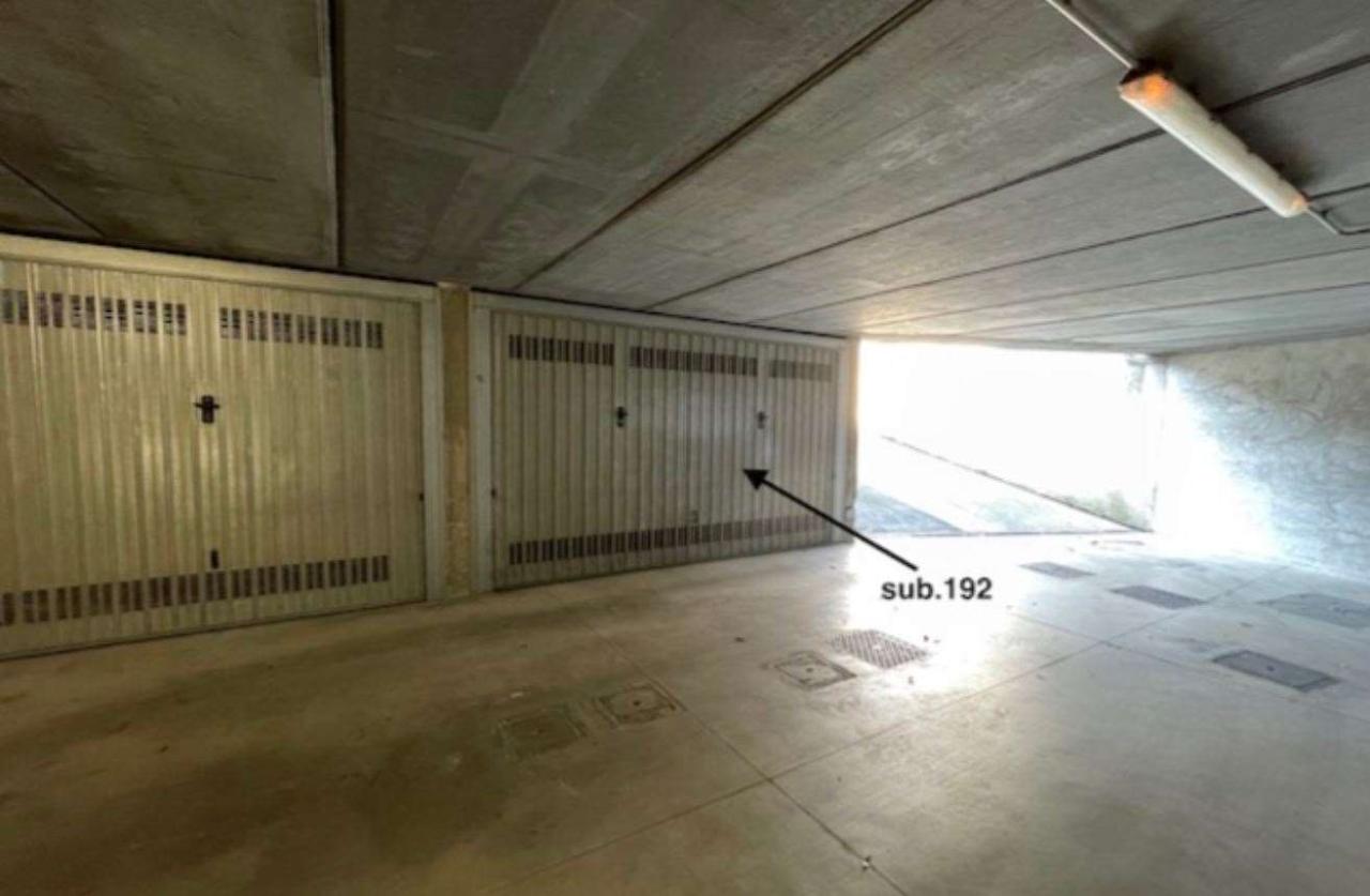 Garage - Posto auto in vendita a Villasanta