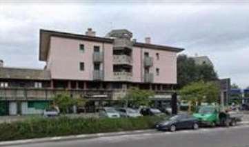 Garage - Posto auto in vendita a Desio