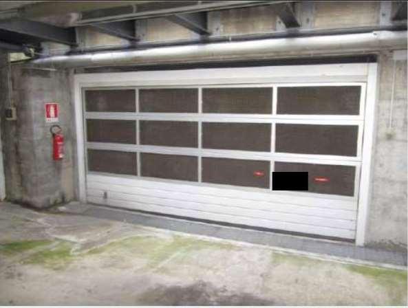 Garage - Posto auto in vendita a Como