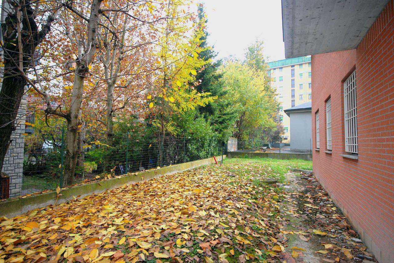 Villa bifamiliare in vendita a Modena