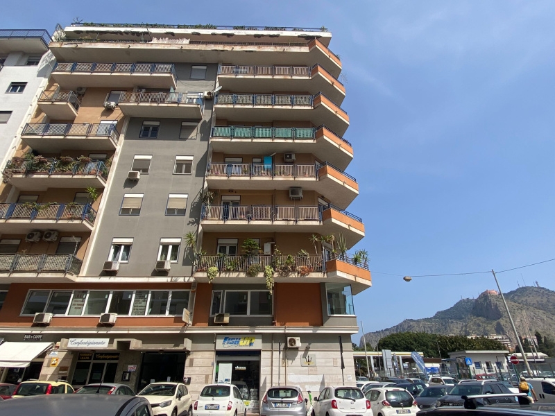 Appartamento in vendita a Palermo